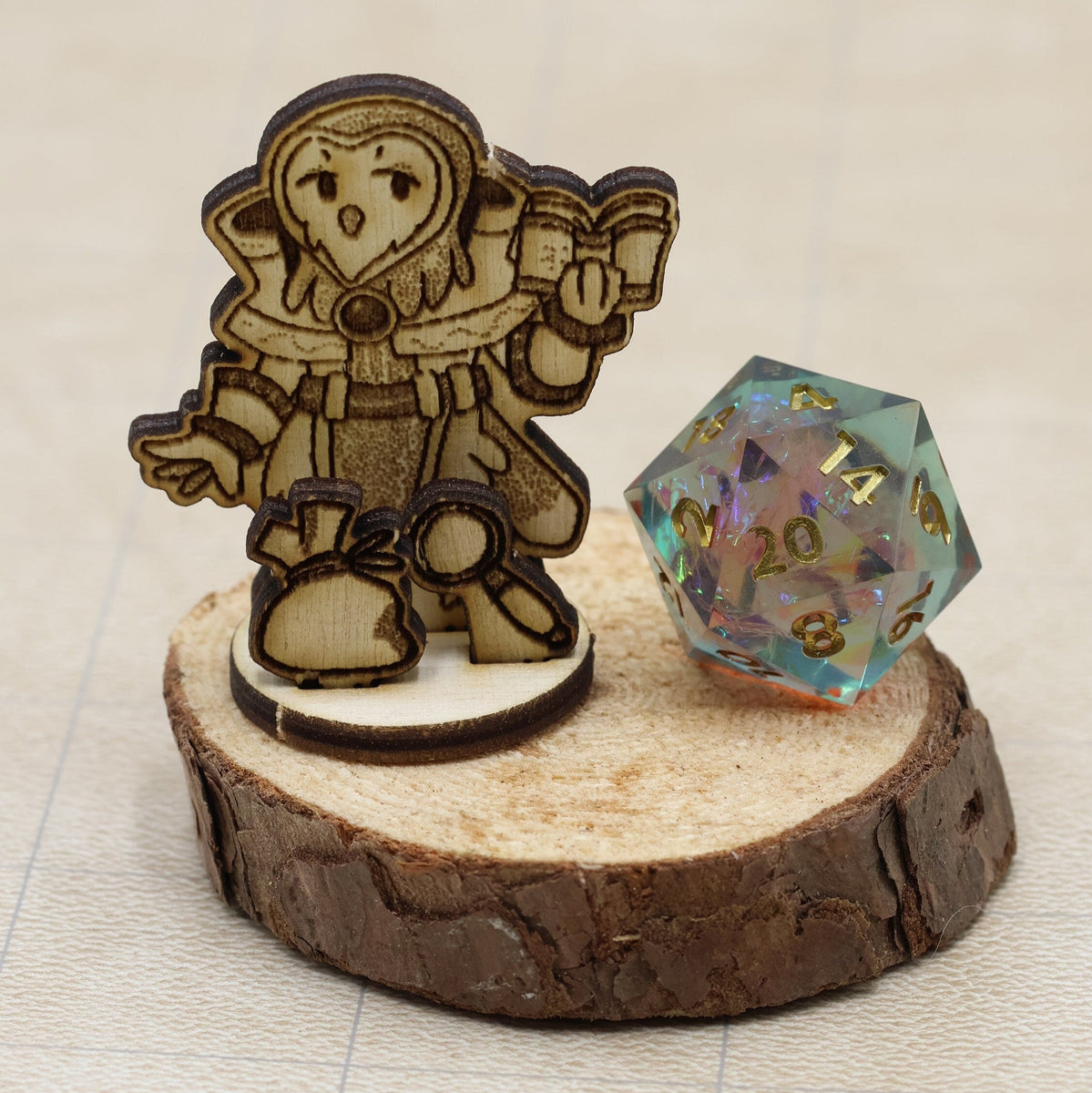 Owlin Wizard miniature – CorvidArts